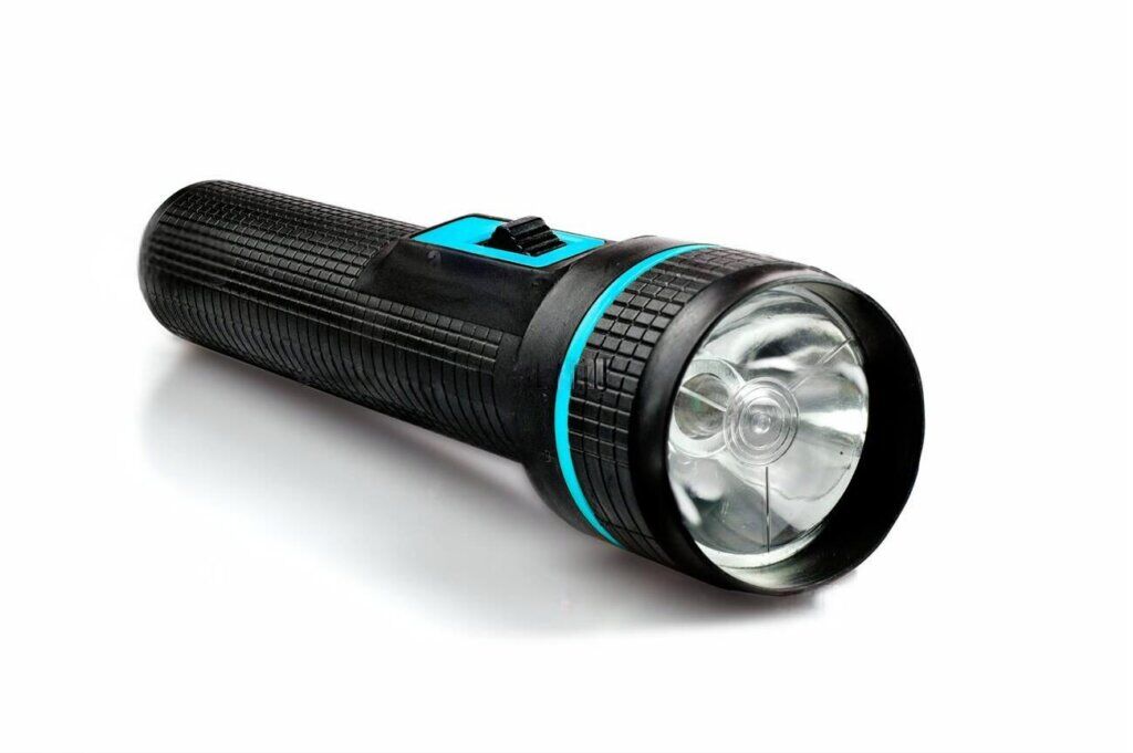 How to Recharge a Rechargeable Flashlight: The Ultimate Guide ...