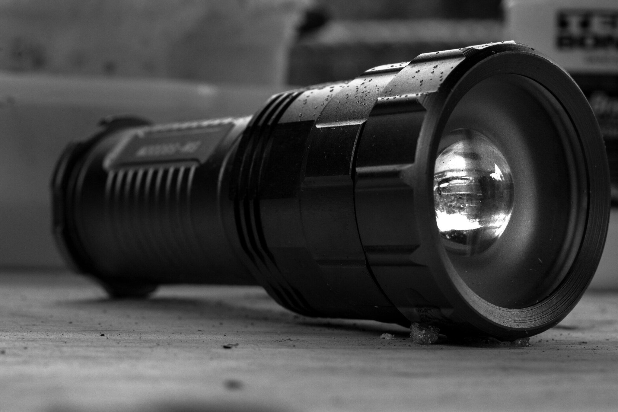 What Flashlight Does the Military Use? – Powerful Flashlights, Built ...